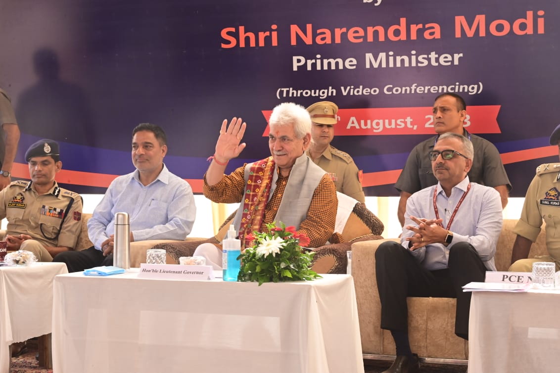 Lt Governor attends Launch of Amrit Bharat Station Scheme & Foundation ...