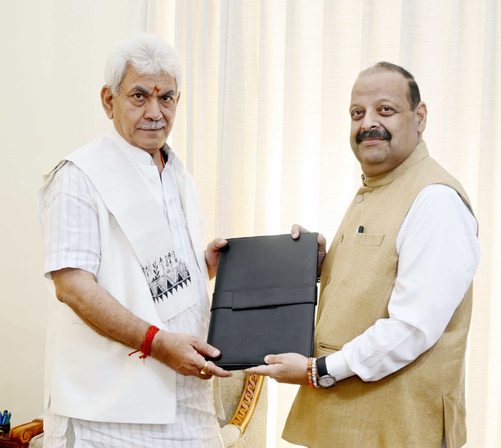 Political Leaders, CGM SBI and J&K Sharnarthi Action Committee ...